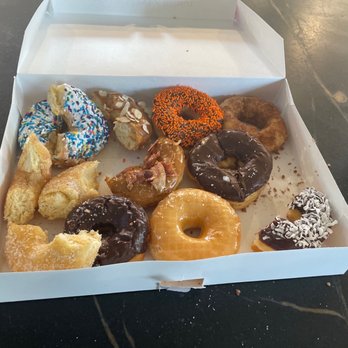 MASTER HOMEMADE DONUTS - Updated October 2025 - 48 Photos & 54 Reviews ...