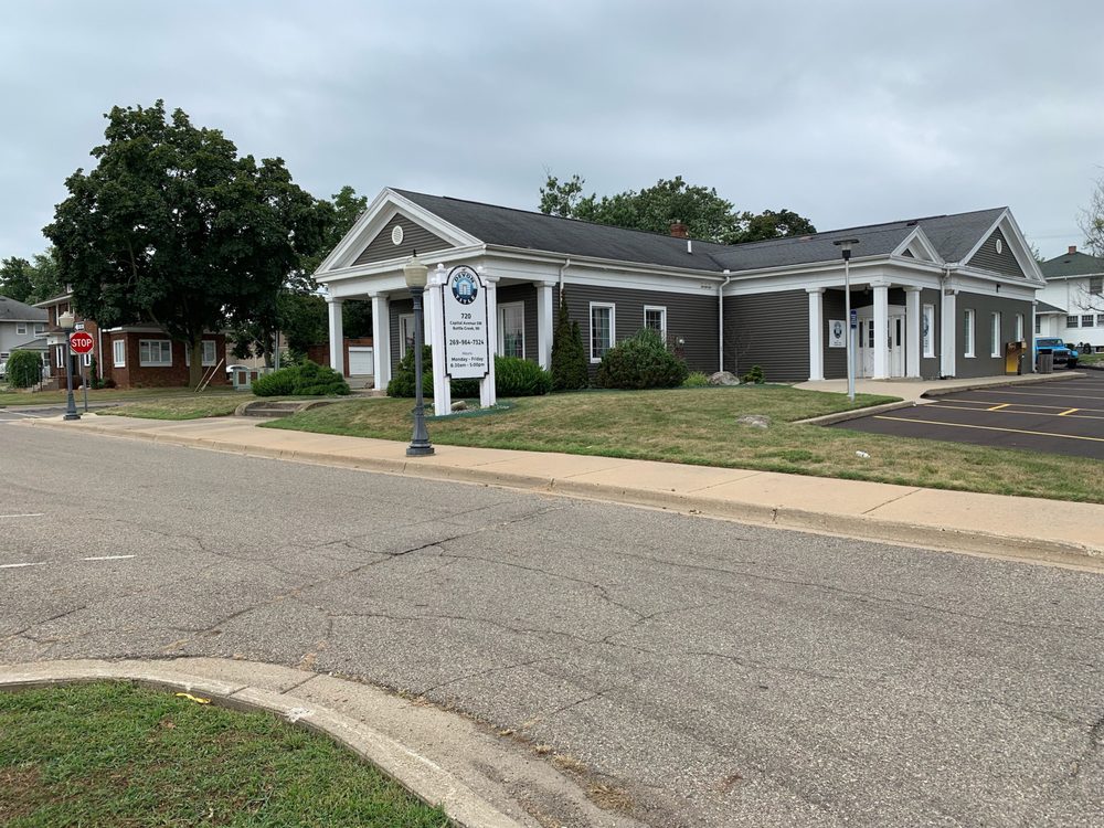 DEVON TITLE AGENCY - 720 Capital Ave SW, Battle Creek, Michigan - Real ...