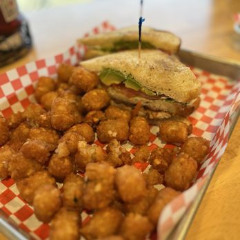 BIG BROTHERS BURGERS - Updated August 2024 - 119 Photos & 117 Reviews ...