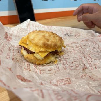 RISE SOUTHERN BISCUITS & RIGHTEOUS CHICKEN - Updated July 2024 - 389 ...