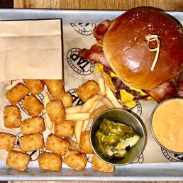 TAP SPORTS BAR EXCALIBUR - Updated July 2025 - 180 Photos & 66 Reviews ...