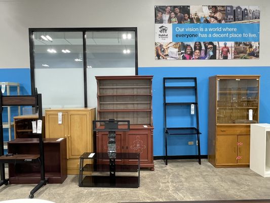 HABITAT FOR HUMANITY RESTORE - S WESTERN AVE - Updated August 2025 ...