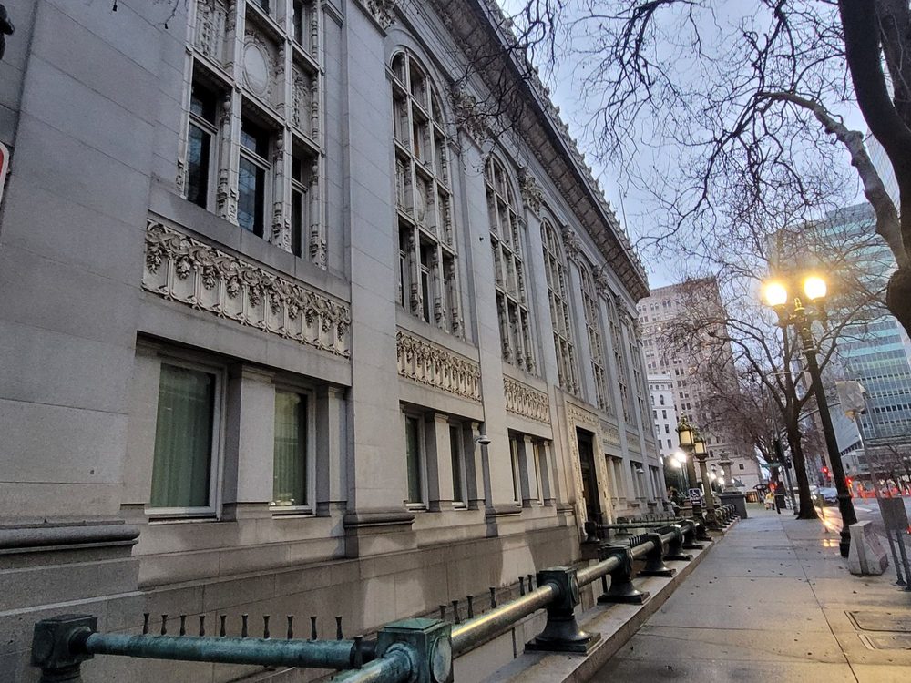 OAKLAND CITY HALL - Updated December 2025 - 38 Photos & 10 Reviews - 1 ...