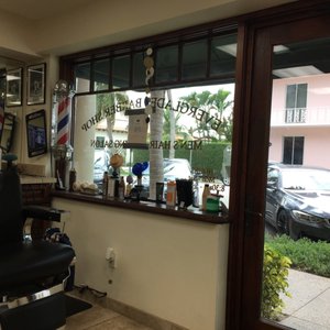 EVERGLADES BARBER SHOP - 411 Cocoanut Row, Palm Beach, Florida ...
