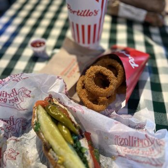 PORTILLO’S HOT DOGS - Updated March 2025 - 7659 Photos & 7112 Reviews ...