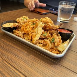 CRAWDADS ON THE LAKE - Updated January 2026 - 525 Photos & 606 Reviews ...