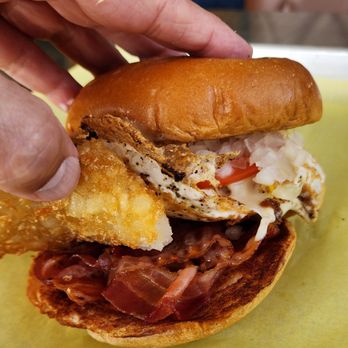 EAT CRISPY BURGER - Updated December 2024 - 123 Photos & 40 Reviews ...