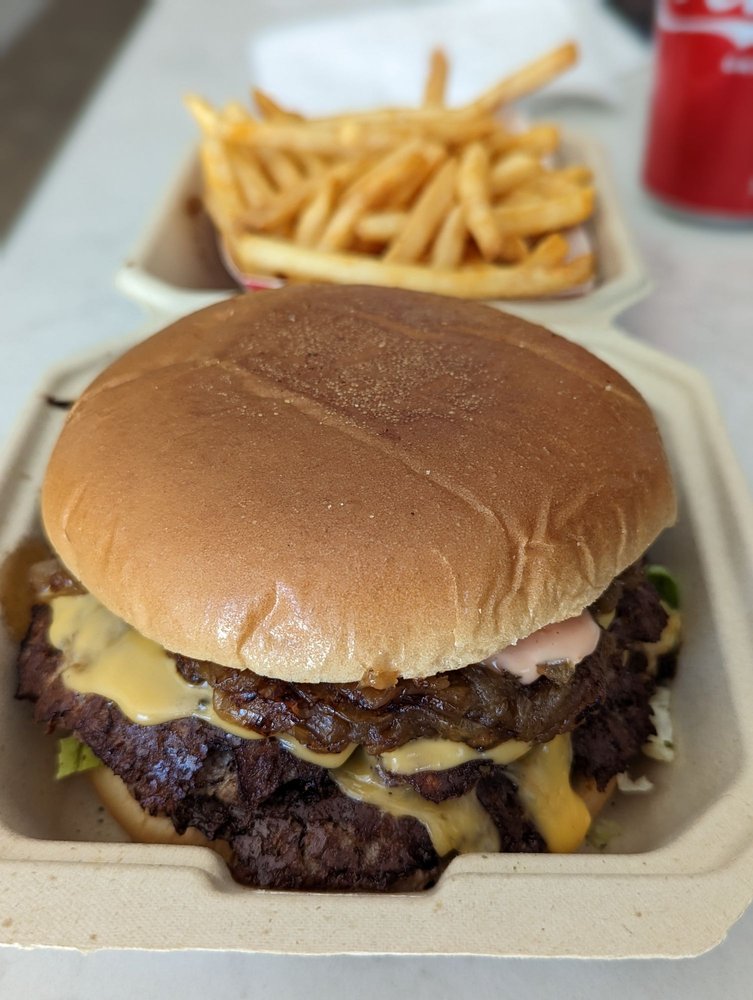 BURGER BLVD - 85 Photos & 94 Reviews - 1596 Orange St, Redlands ...