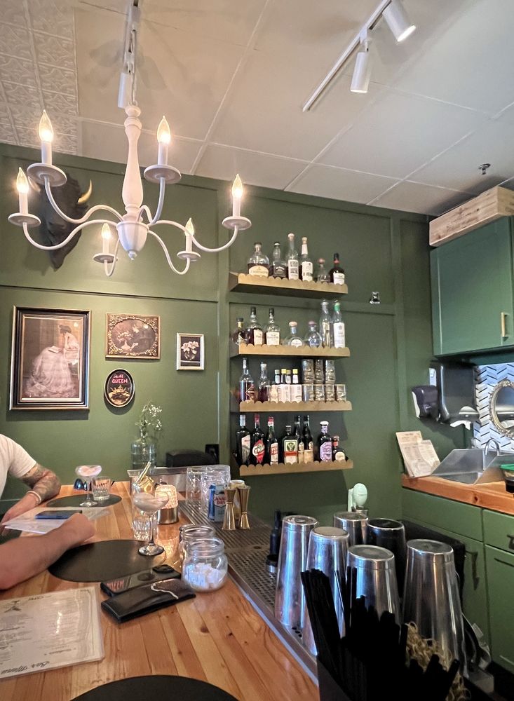 BAR CAPRI - Updated September 2025 - 85 Photos & 41 Reviews - 1730 E ...