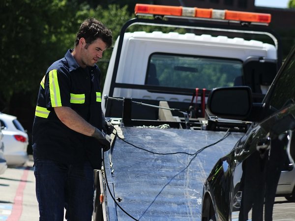 GOLDEN TOWING - Updated March 2025 - 10 Photos & 12 Reviews - 10039 ...