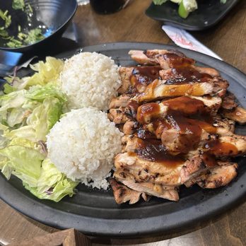 OMG PHO - Updated September 2025 - 71 Photos & 27 Reviews - 3556 Market ...