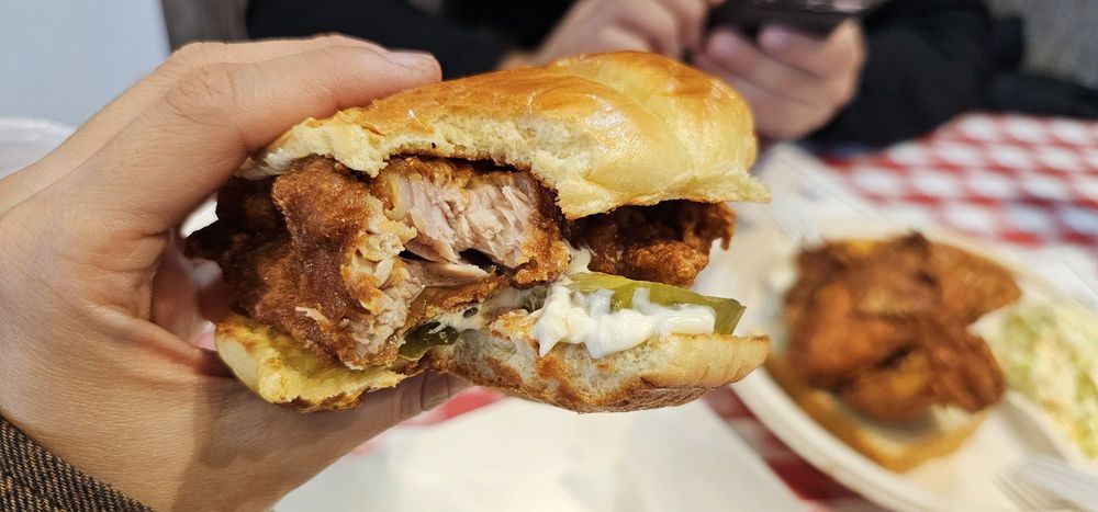 GUS’S WORLD FAMOUS FRIED CHICKEN - Updated May 2026 - 423 Photos & 388 ...