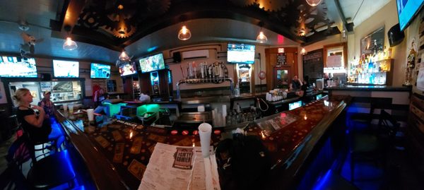 CATTY CORNER NEIGHBORHOOD PUB & PIE - Updated June 2024 - 67 Photos ...