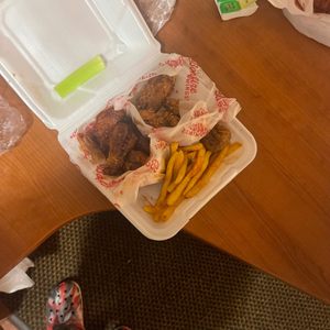 BONFIRE WINGS - 73 Photos & 178 Reviews - 13030 Woodforest Blvd ...