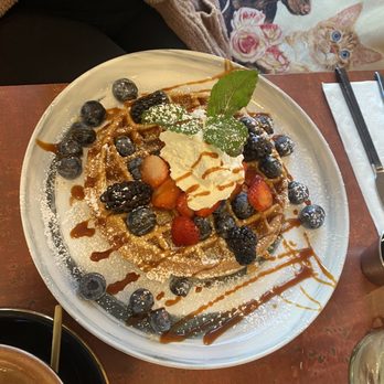 ROSES RESTAURANT - Updated June 2024 - 293 Photos & 171 Reviews - 160 ...