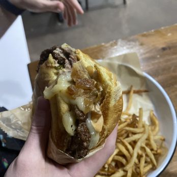 BUFFBURGER - Updated August 2025 - 554 Photos & 662 Reviews - 1014 Wirt ...