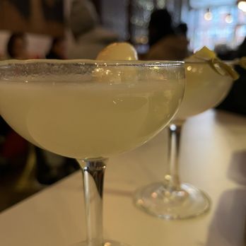 THE CORNER CHINESE RESTAURANT - Updated June 2024 - 137 Photos & 64 ...