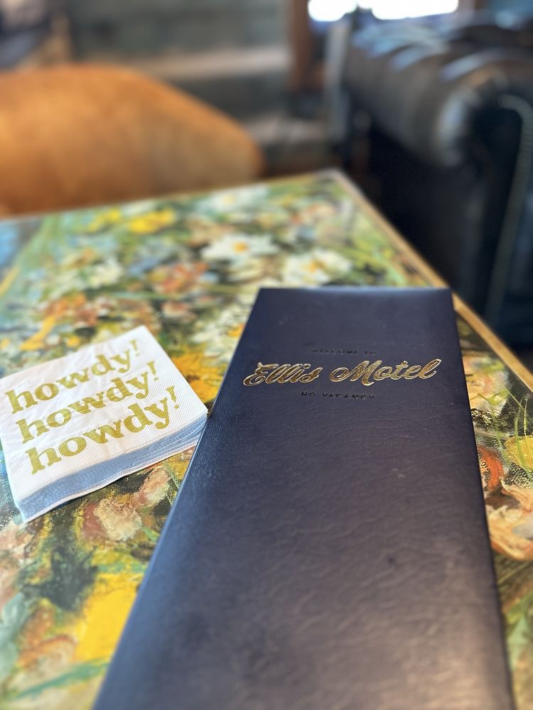 ELLIS MOTEL - Updated January 2026 - 47 Photos & 24 Reviews - 185 ...