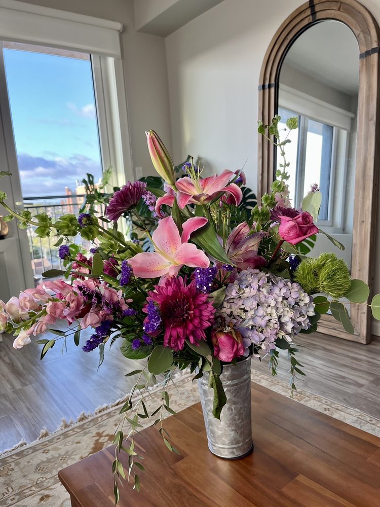 CENTRAL FLORIST - Updated October 2025 - 160 Photos & 40 Reviews - 252 ...