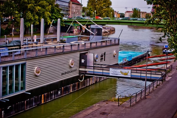 BADESCHIFF - Updated June 2024 - 31 Photos & 27 Reviews - Donaukanal ...