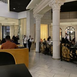 ZAKIA MODERN LEBANESE - Updated April 2025 - 606 Photos & 203 Reviews ...