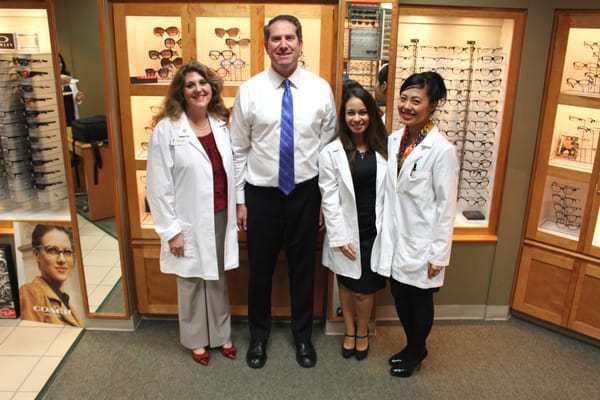 INGLEWOOD OPTOMETRIC CENTER - Updated November 2025 - 39 Photos & 185 ...