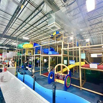 OASIS FAMILY FUN CENTER - Updated December 2025 - 95 Photos & 78 ...