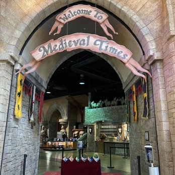 MEDIEVAL TIMES DINNER & TOURNAMENT - 977 Photos & 457 Reviews - 7000 ...