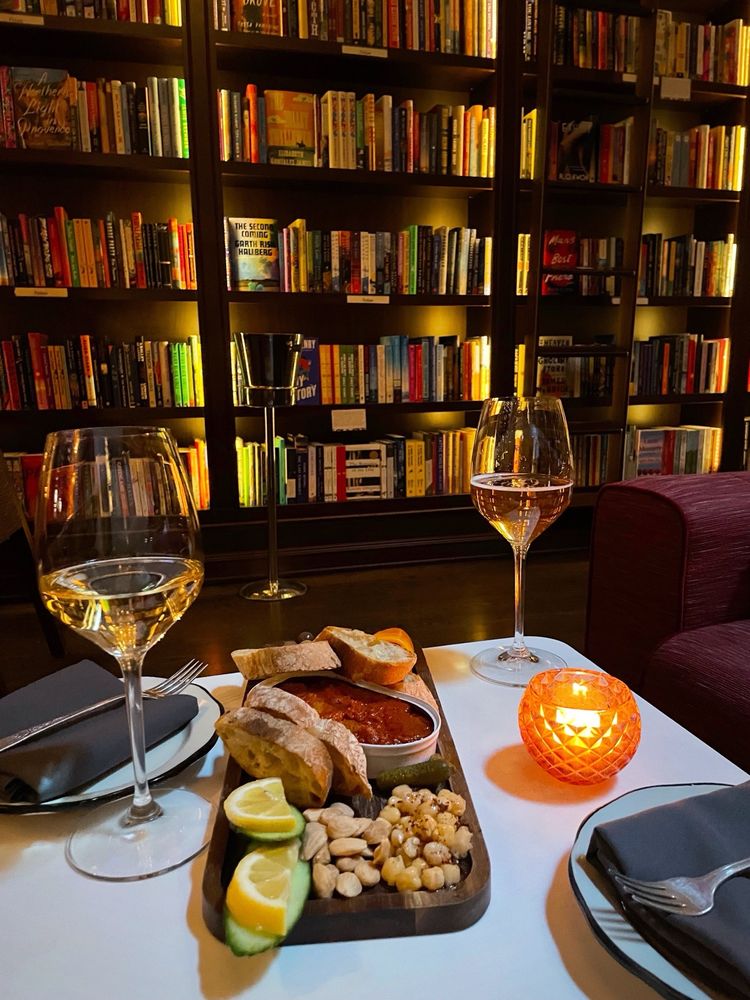 BIBLIOTHEQUE - Updated November 2025 - 226 Photos - 114 Reviews - 54 ...