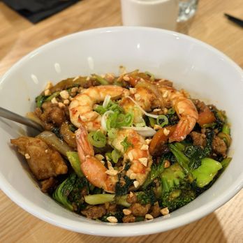 ISSEI NOODLE LANCASTER - Updated August 2025 - 334 Photos & 322 Reviews ...