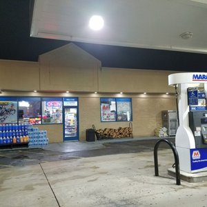 ROYAL MINI MART - 1621 E 11 Mile Rd, Royal Oak, Michigan - Gas Stations ...