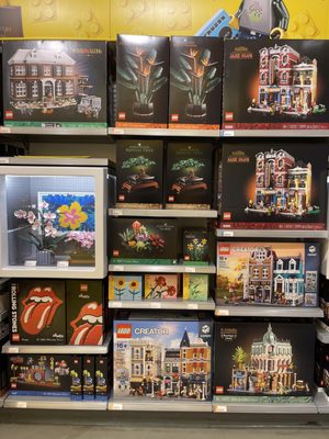 THE LEGO STORE - Updated June 2024 - 73 Photos & 47 Reviews - 3111 W ...