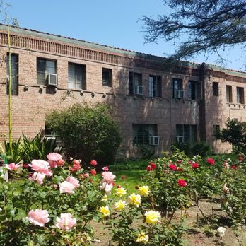 KINGSLEY MANOR - Updated December 2025 - 61 Photos & 15 Reviews - 1055 ...