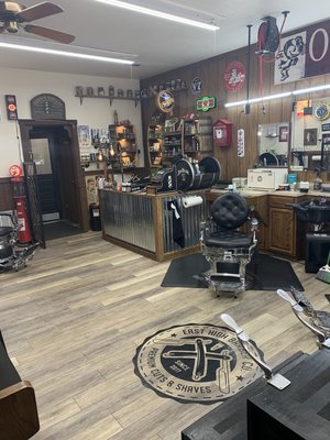 EAST HIGH BARBER - Updated December 2025 - 2429 E High St, Springfield ...