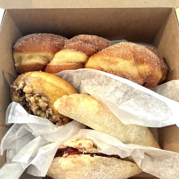 NAA’S BAKERY - Updated July 2024 - 246 Photos & 183 Reviews - 3527 ...