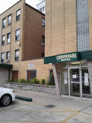 CROSSROADS HOTEL - Updated December 2025 - 42 Photos - 5300 S Pulaski ...