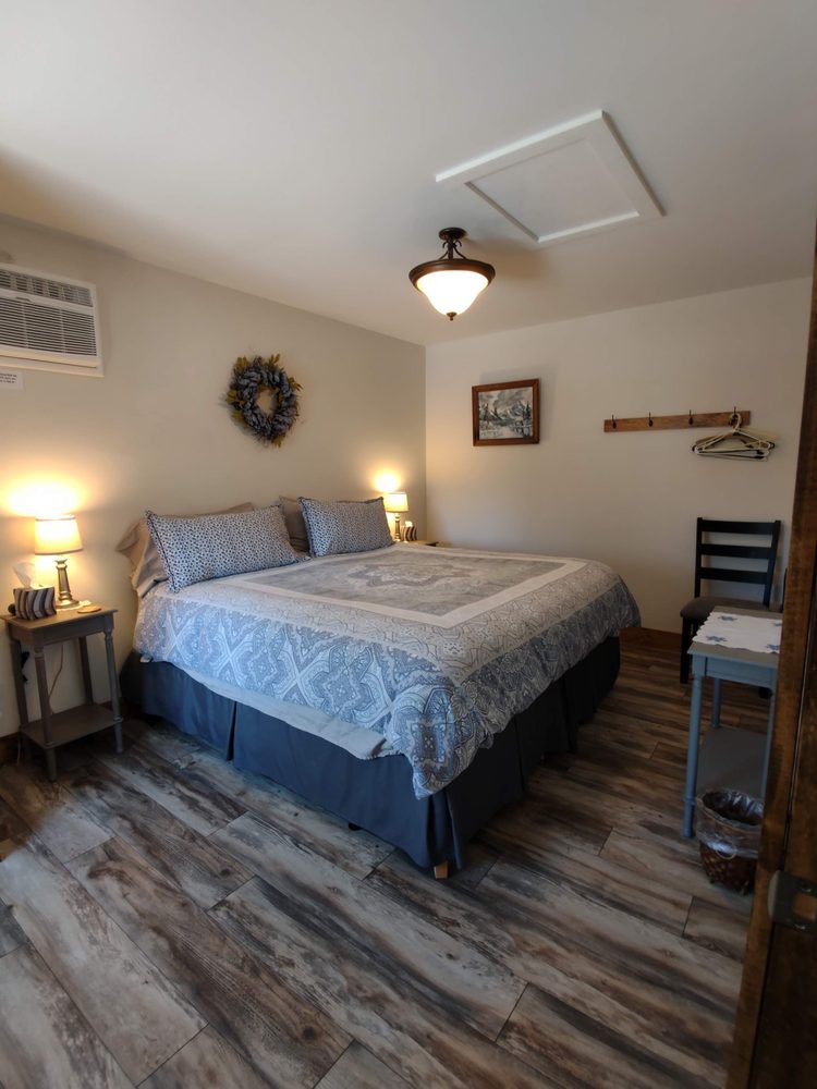 SERENE COUNTRY CABINS - Updated September 2025 - 13 Photos - 302 Brook ...