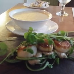 CLINTONS BAR & GRILLE - Updated January 2026 - 214 Photos & 425 Reviews ...