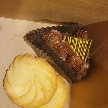 HILLCREST BAKERY - Updated October 2025 - 249 Photos & 306 Reviews ...