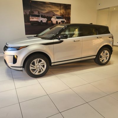 LAND ROVER RIVERSIDE - Updated December 2025 - 32 Photos & 88 Reviews ...