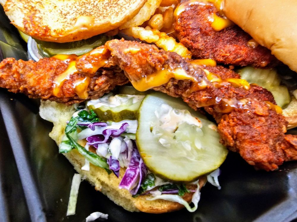 DAVE’S HOT CHICKEN - 105 Photos & 43 Reviews - 1700 Market Place Blvd ...