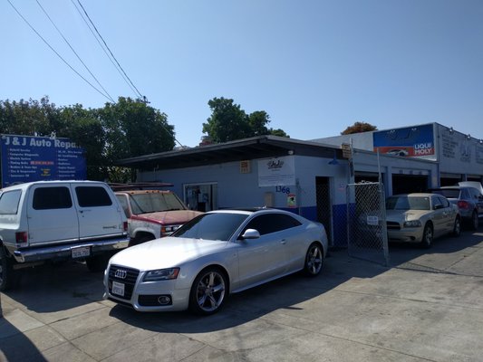 J&J AUTO REPAIR - Updated August 2025 - 68 Photos & 190 Reviews - 1368 ...