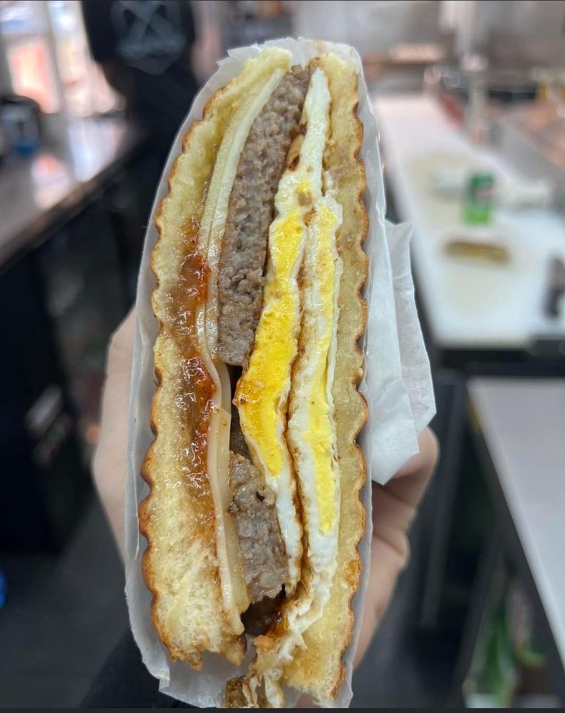 IRONBOX BREAKFAST STOP - Updated July 2024 - 11 Photos - 4085 US-1 ...