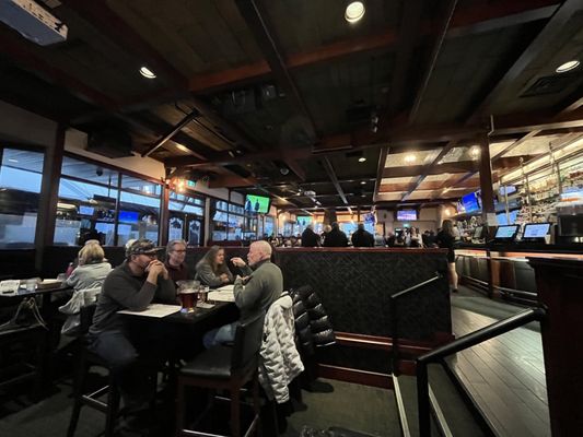 JOHN B PUB - Updated September 2024 - 111 Photos & 93 Reviews - 1000 ...