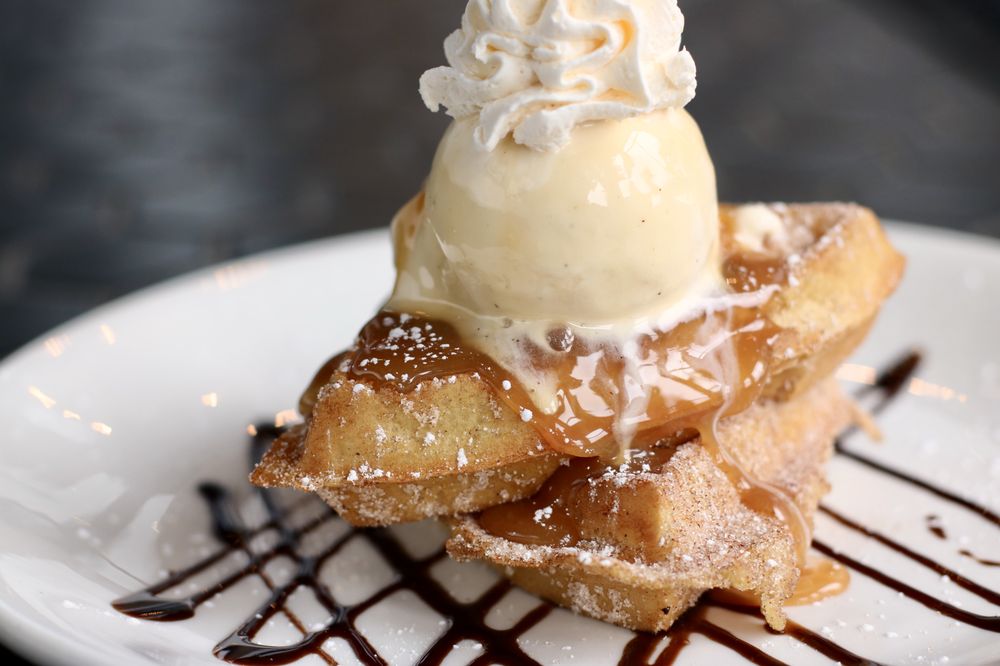 FIVE WEST - 220 Photos & 298 Reviews - 1991 Commerce Dr NW, Rochester ...