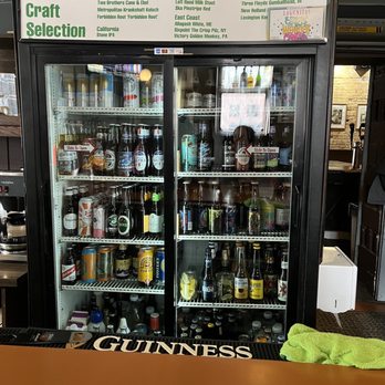 BREHON PUB - Updated January 2025 - 93 Photos & 177 Reviews - 731 N ...