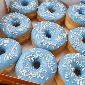 MOON DONUTS - Updated July 2024 - 608 Photos & 408 Reviews - 1000 ...