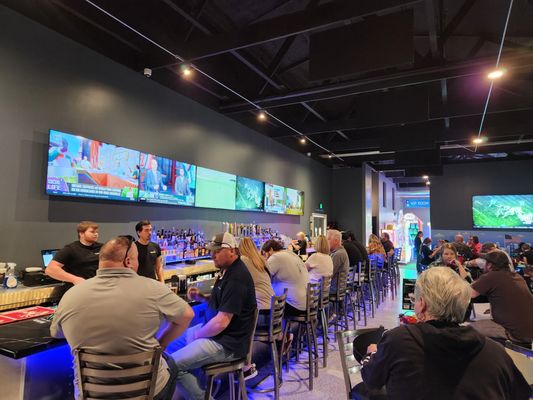 TOP FLIGHT GRILLE - Updated December 2025 - 30 Photos - 736 S Oak St ...