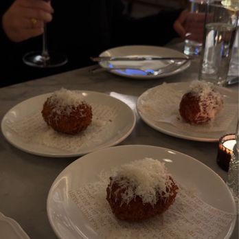 JOSEPHINE - Updated July 2025 - 222 Photos & 115 Reviews - 515 ...