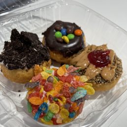 YONUTZ GOURMET DONUTS AND ICE CREAM - Updated December 2025 - 1035 ...